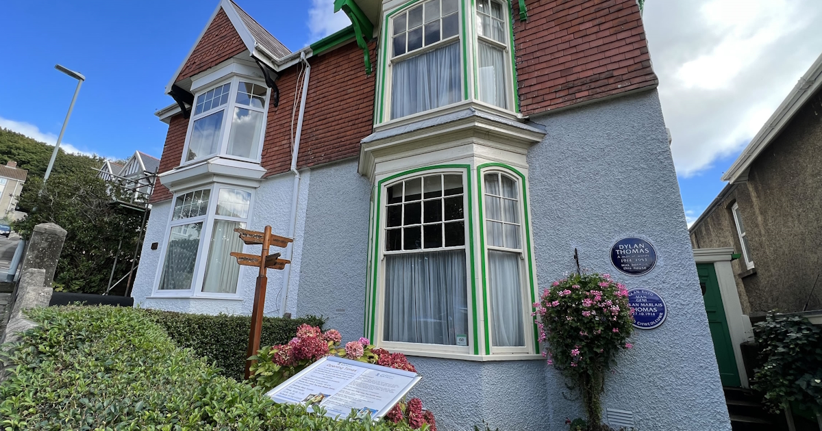 House Tours - Birthplace and heritage home of Welsh writer Dylan Thomas